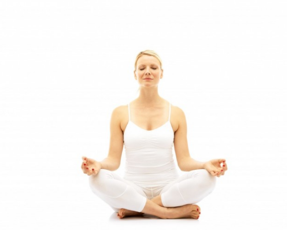 6 poses de Yoga pour booster la créativité - Therapeutes Magazine